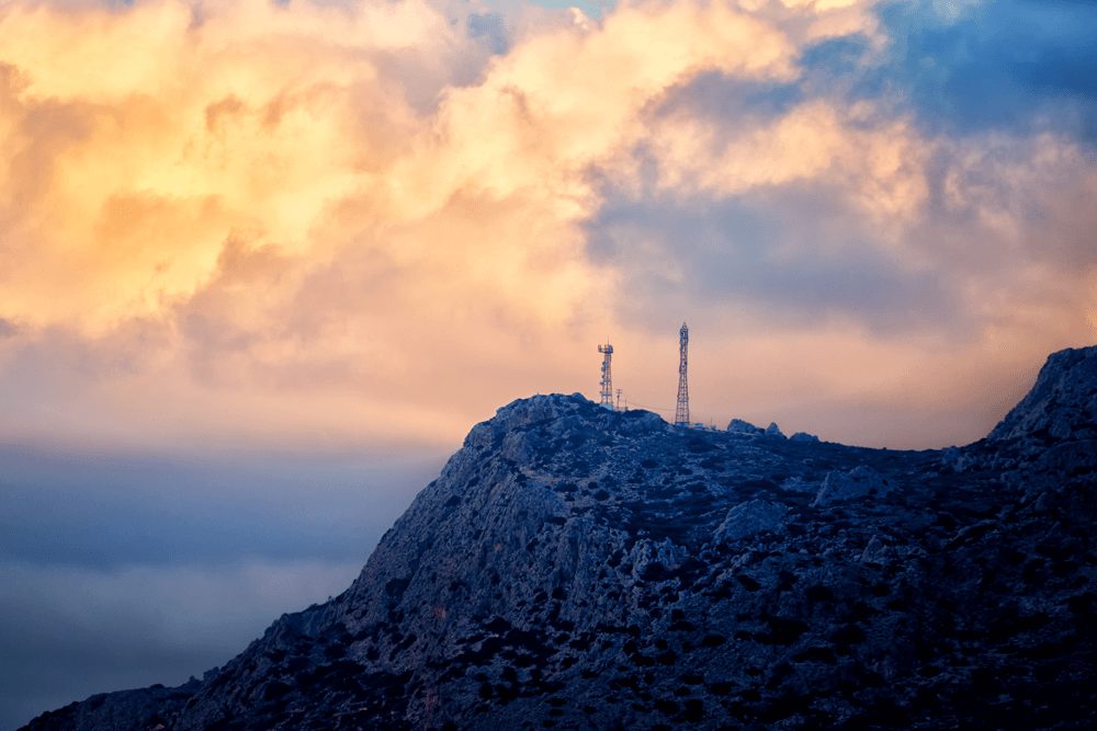 Cell-tower-on-cliff | M2MOne NZ